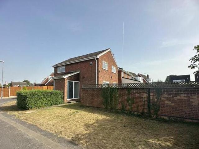 3 Bedroom Detached House For Sale In Yaxley
