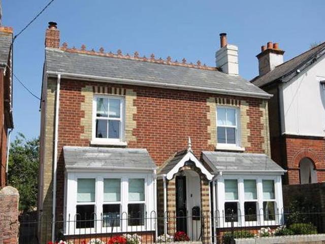 3 bedroom detached house for sale in Yarmouth Isle of Wight PO41