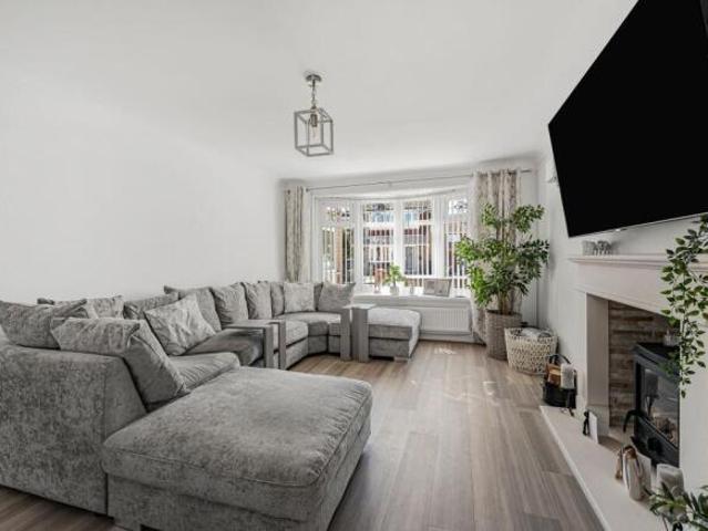 3 bedroom detached house for sale in Yarrow Avenue, Liverpool, L31