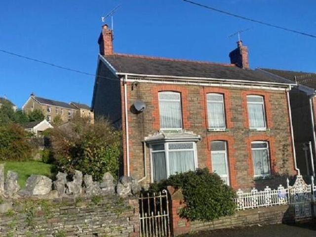 3 Bedroom Detached House For Sale In Ystalyfera