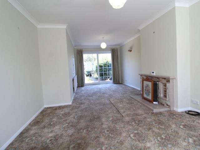 3 Bedroom Detached House in Newhall
