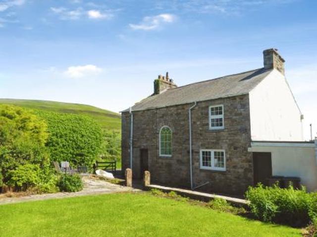 3 bedroom Detached house To Let