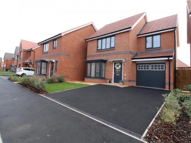 3 bedroom Detached house To Let