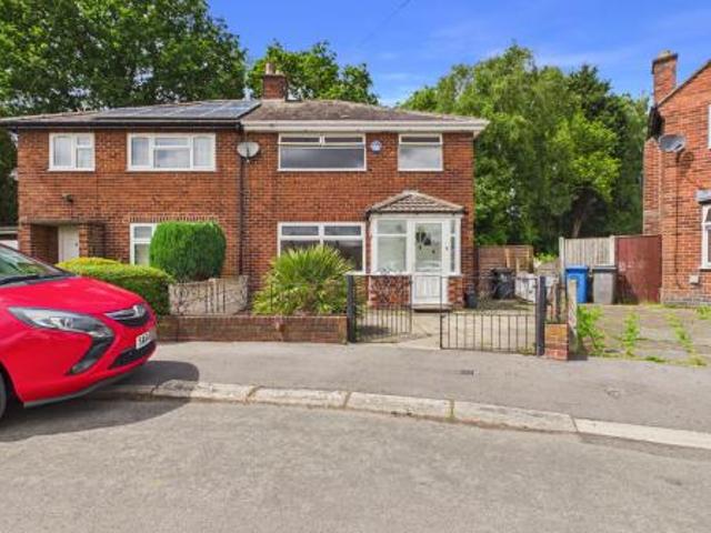 3 bedroom Detached house To Let