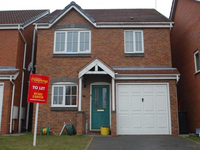 3 bedroom Detached house To Let