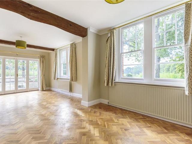 3 bedroom detached house to rent
