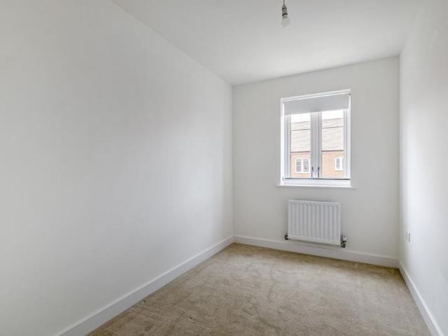 3 bedroom detached house to rent