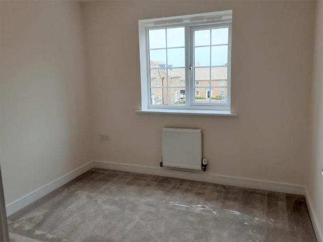3 bedroom detached house to rent
