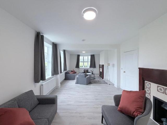 3 bedroom detached house to rent