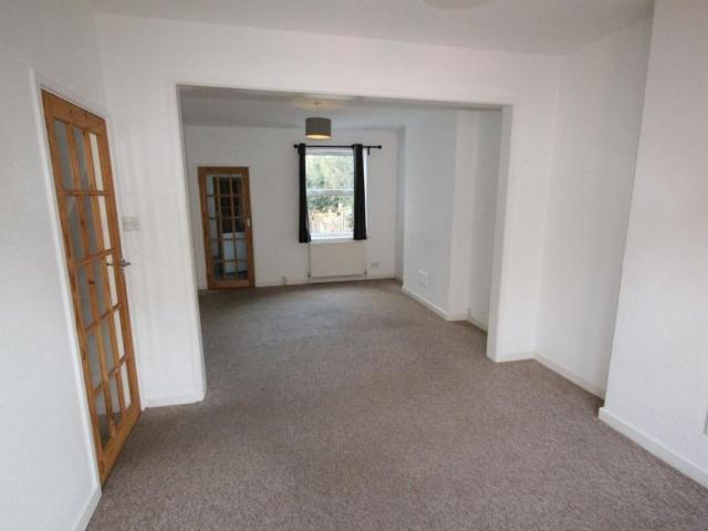 3 bedroom detached house to rent