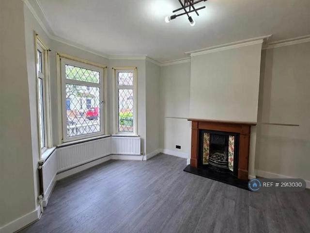 3 bedroom detached house to rent
