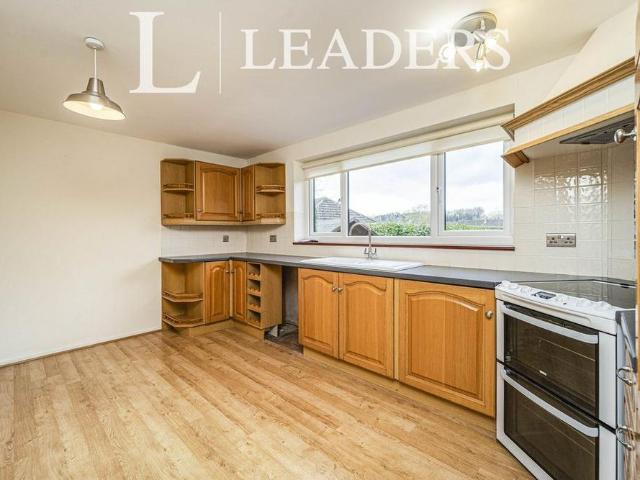 3 bedroom detached house to rent