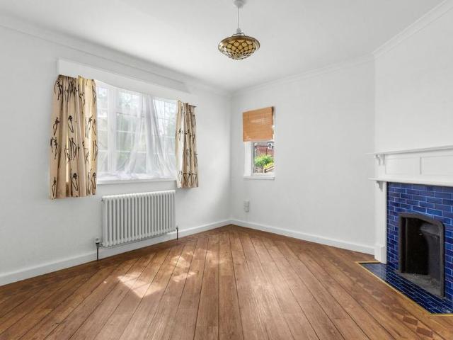 3 bedroom detached house to rent