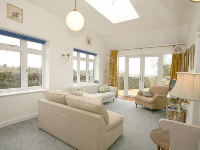 3 bedroom detached house to rent