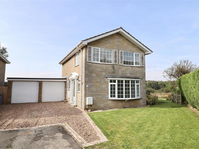 3 bedroom detached house to rent