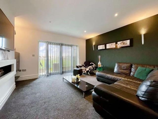 3 bedroom detached house to rent