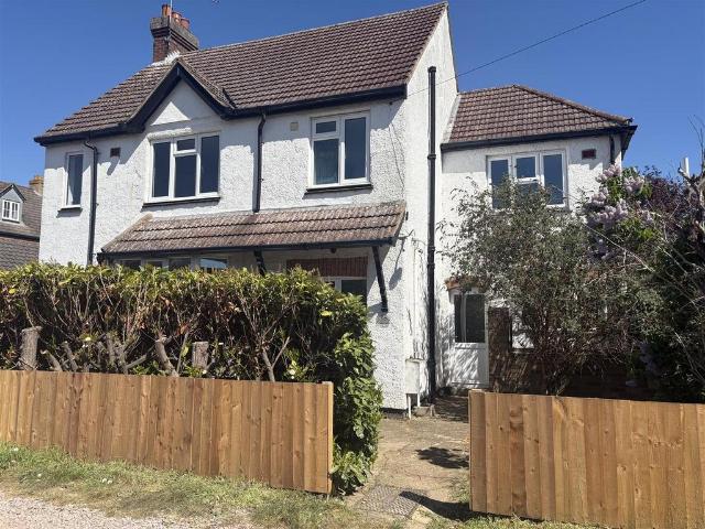 3 bedroom detached house to rent