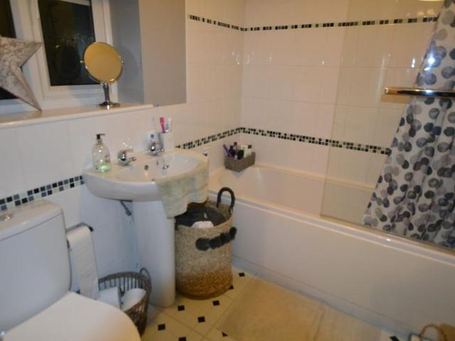 3 bedroom detached house to rent