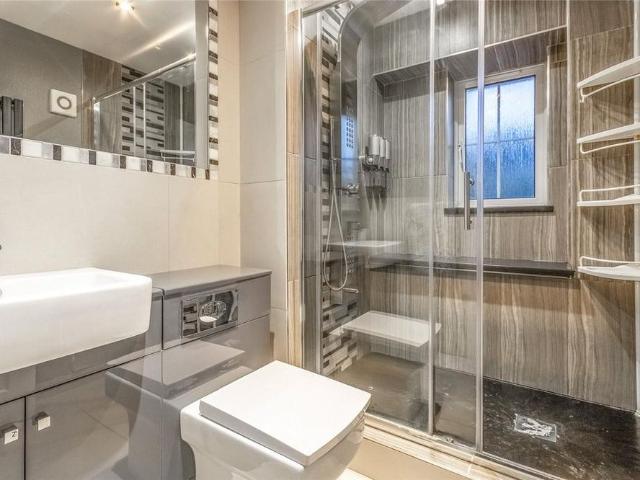 3 bedroom detached house to rent