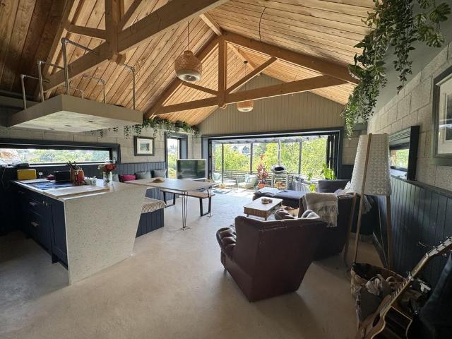 3 bedroom detached house to rent
