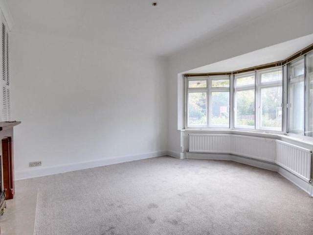 3 bedroom detached house to rent