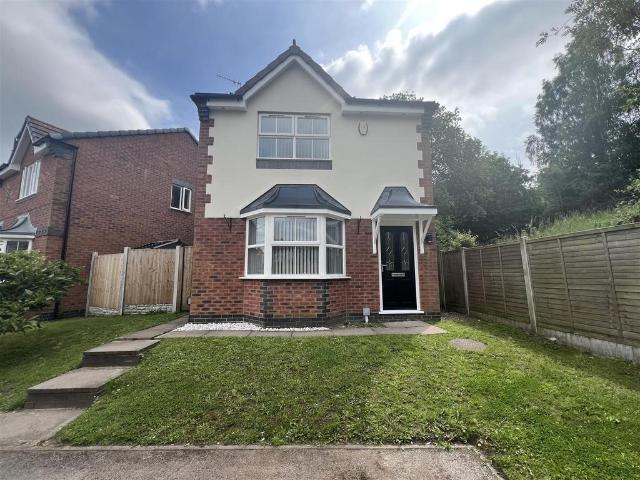3 bedroom detached house to rent
