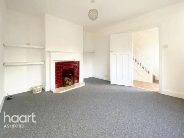 3 bedroom detached house to rent