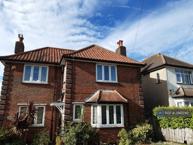 3 bedroom detached house to rent