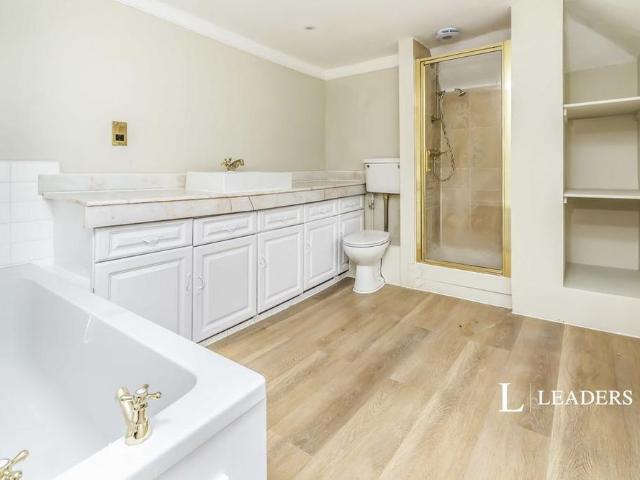 3 bedroom detached house to rent