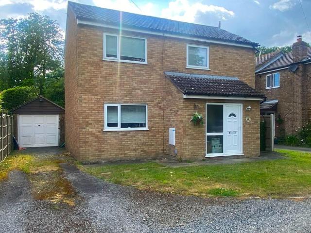 3 bedroom detached house to rent