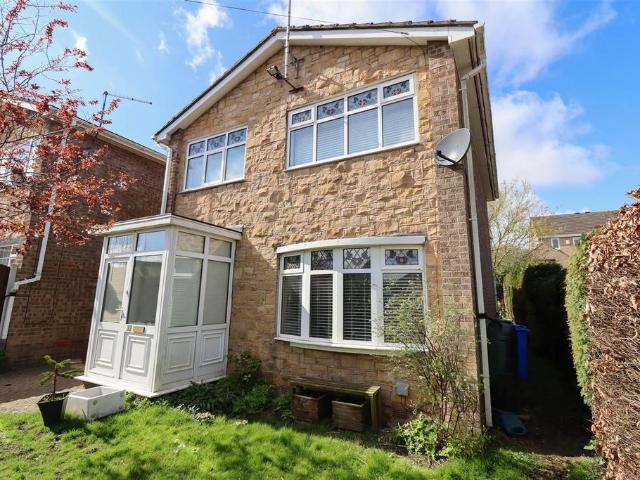 3 bedroom detached house to rent
