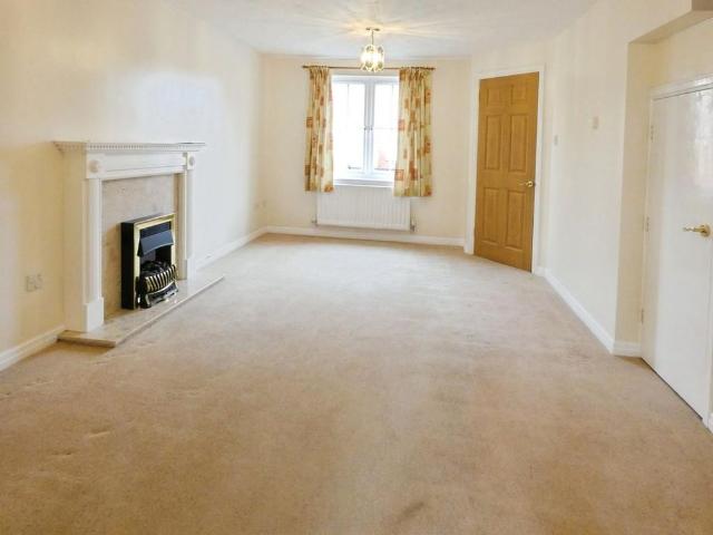 3 bedroom detached house to rent