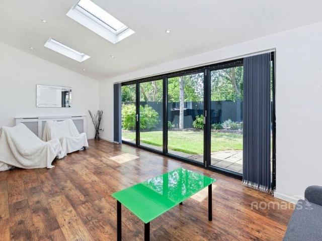 3 bedroom detached house to rent