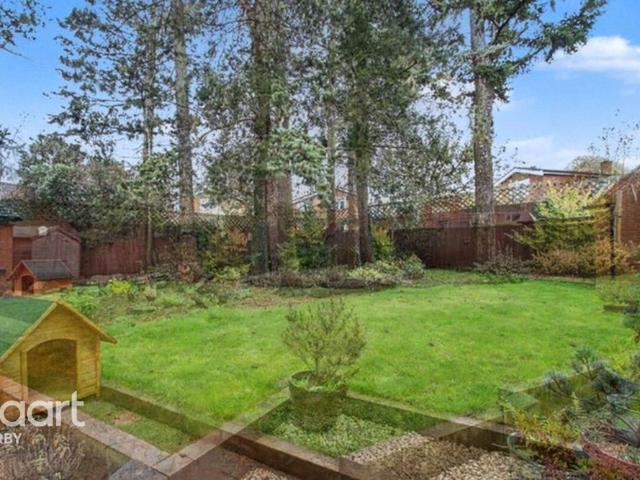 3 bedroom detached house to rent