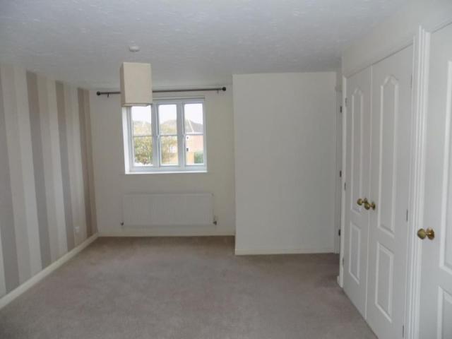 3 bedroom detached house to rent