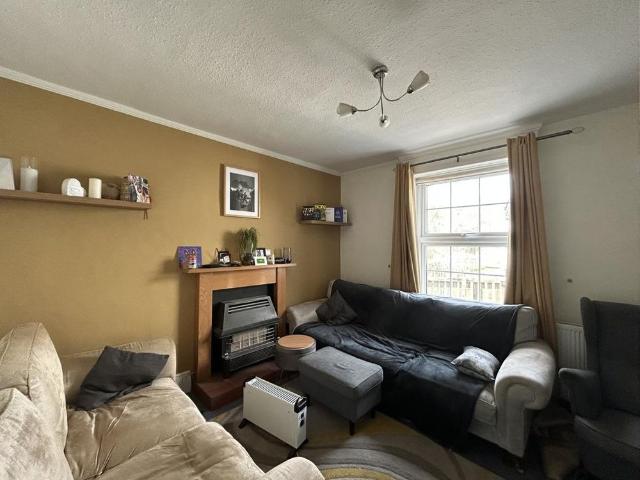 3 bedroom detached house to rent