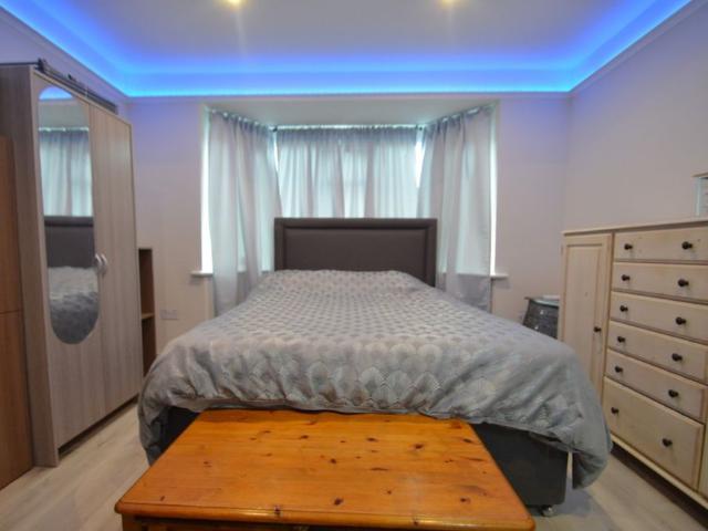 3 bedroom Detached house to rent