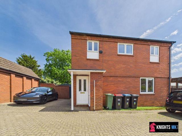 3 bedroom detached house to rent
