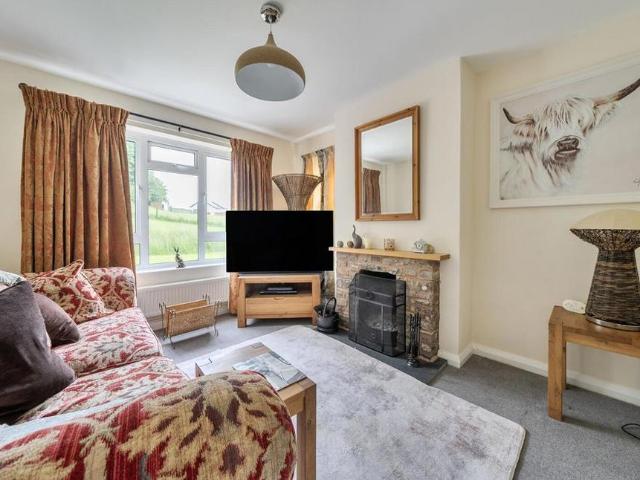 3 bedroom detached house to rent
