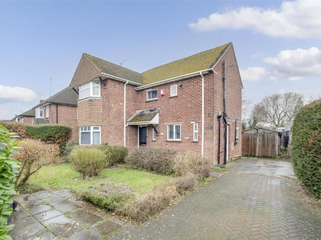 3 bedroom detached house to rent