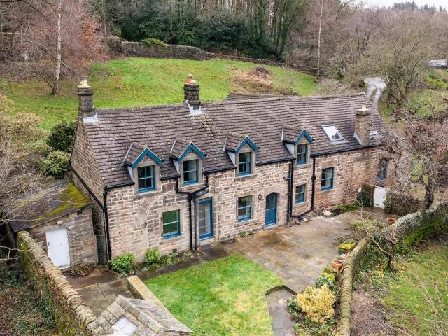 3 bedroom detached house to rent