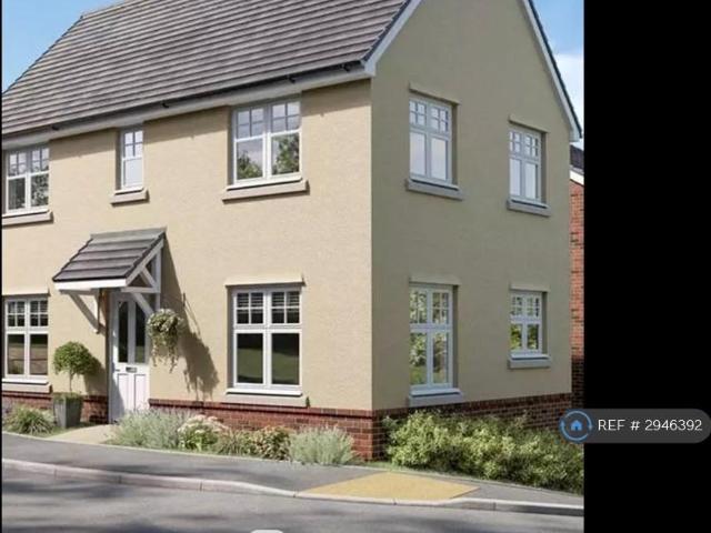 3 bedroom detached house to rent
