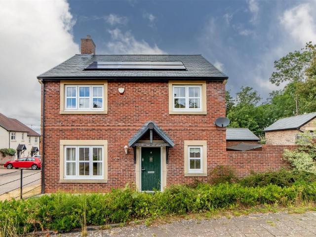 3 bedroom detached house to rent