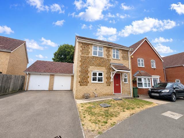3 bedroom detached house to rent