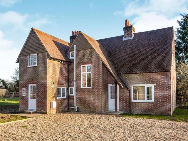 3 bedroom detached house to rent