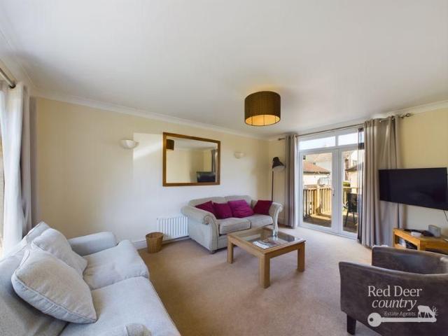 3 bedroom detached house to rent