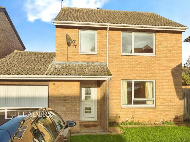 3 bedroom detached house to rent