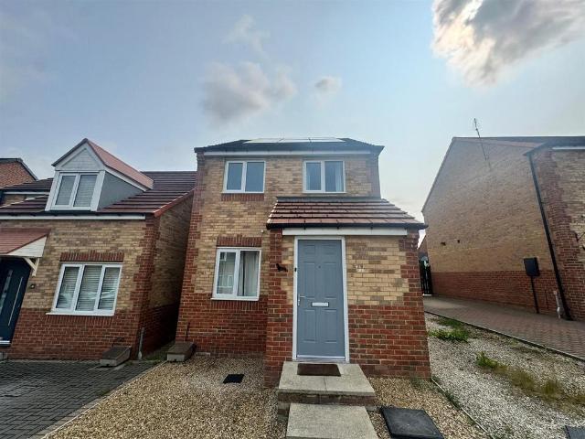 3 bedroom detached house to rent