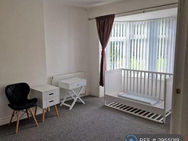 3 bedroom detached house to rent