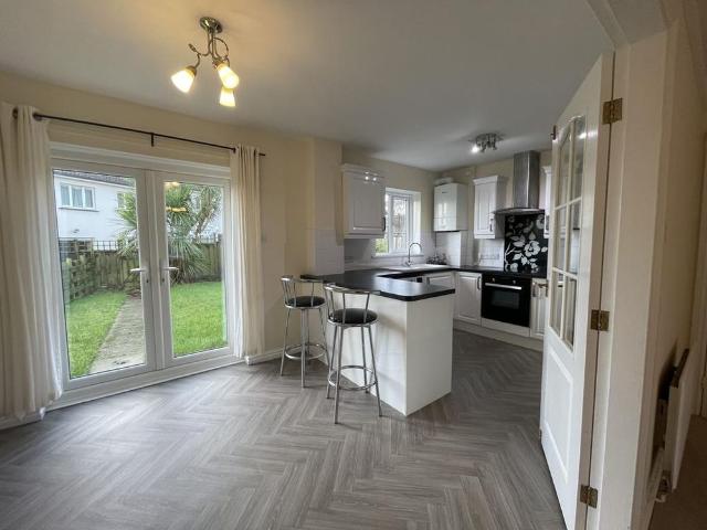 3 bedroom detached house to rent